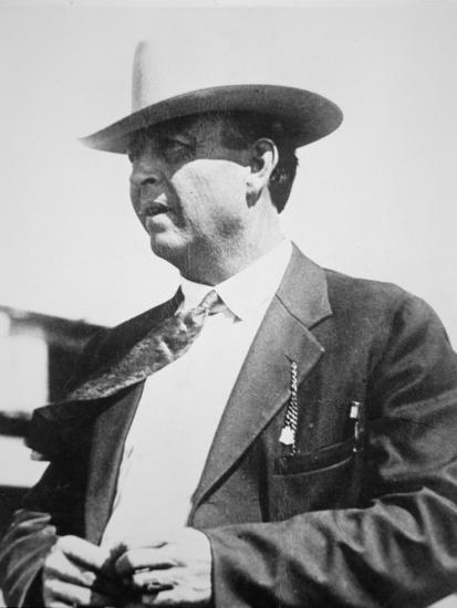 May 23, 1934: Frank Hamer Takes Down Bonnie and Clyde – The American ...